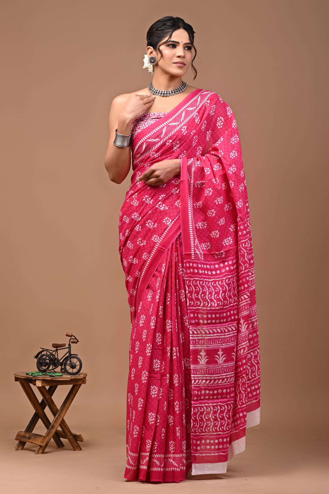 Pure Mul cotton Hand print saree with Blouse. – fab-persona